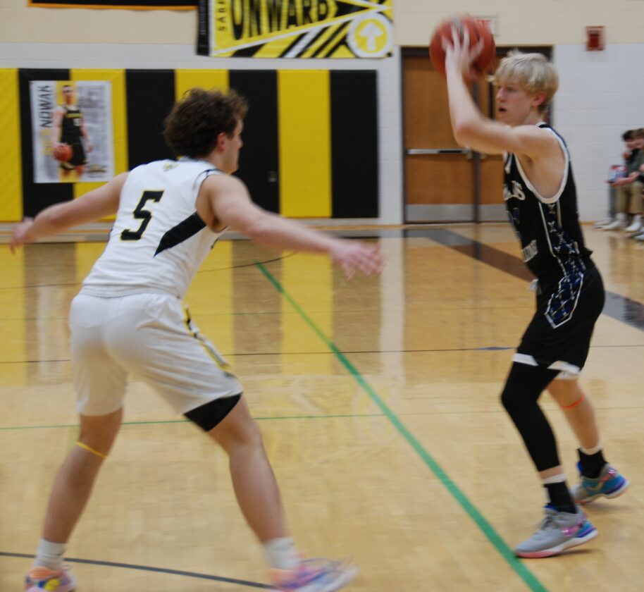 Streaking Sabers use the long ball to sink Cavaliers, 66-43 | News ...